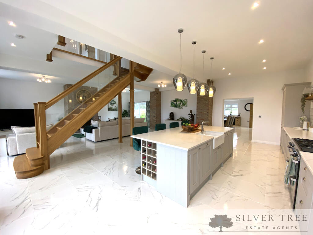 3 bedroom detached house for sale in Grafters House, Bridlington Road ...