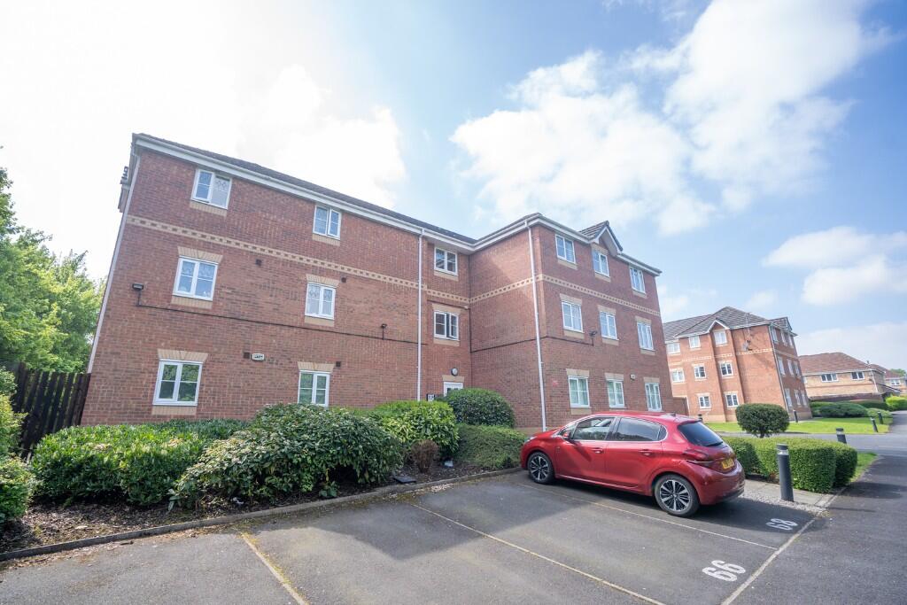 2 bedroom flat for sale in Linnets Park, Runcorn, WA7