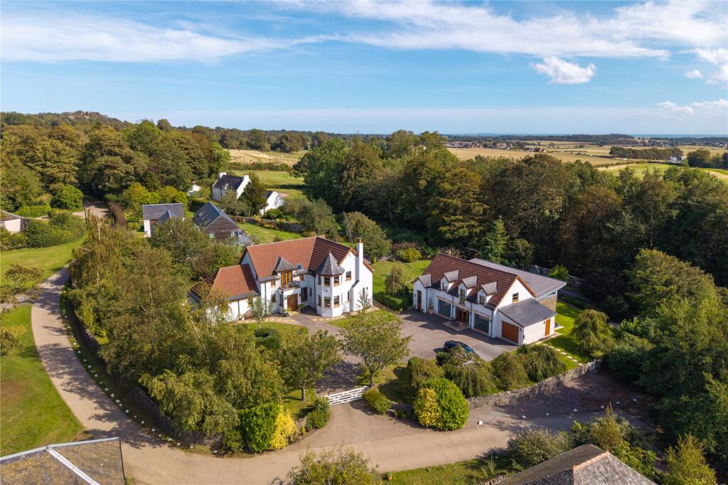 6 bedroom detached house for sale in The Paddock, Charleton ...