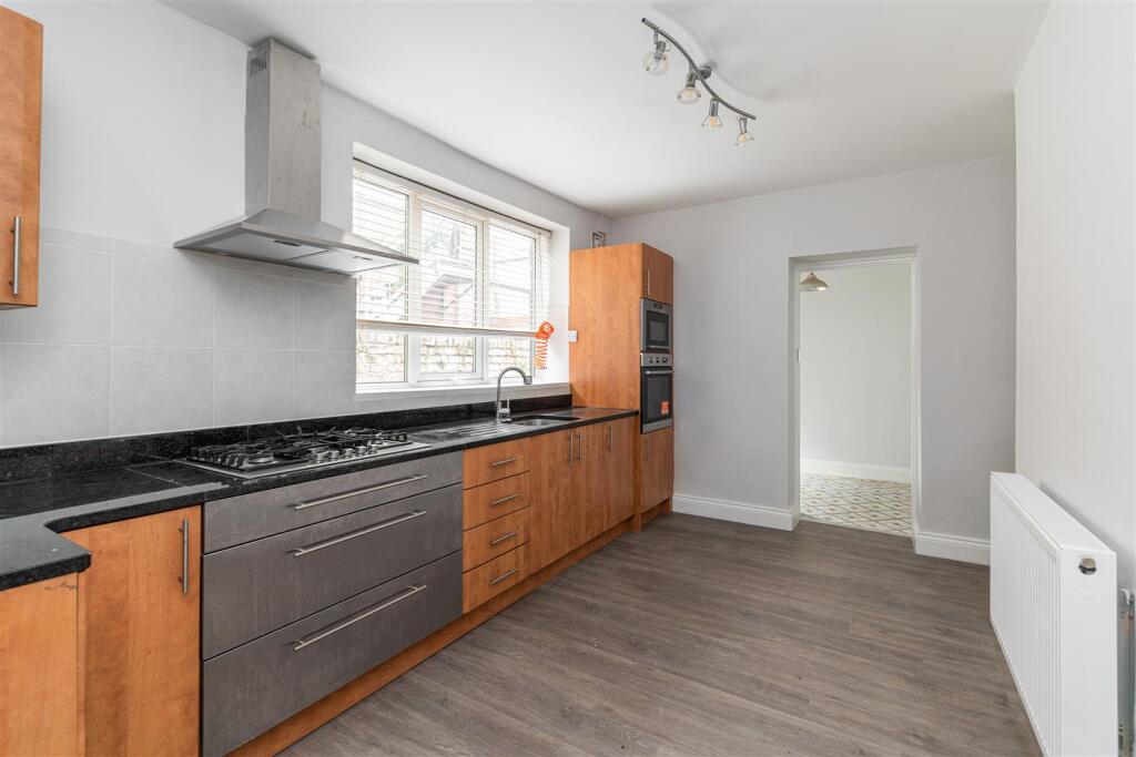 2 bedroom terraced house for rent in Whitley Road, Whitley Bay, North ...