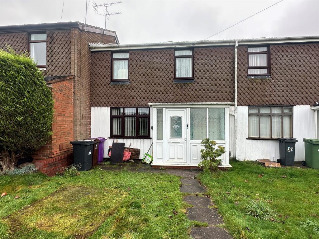 3 bedroom terraced house for sale in Legs Lane, Bushbury, Wolverhampton ...