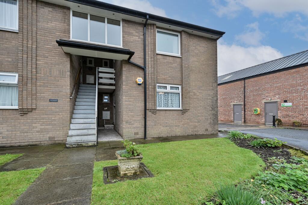 1 bedroom flat for sale in Pendle Court, Longridge, PR3