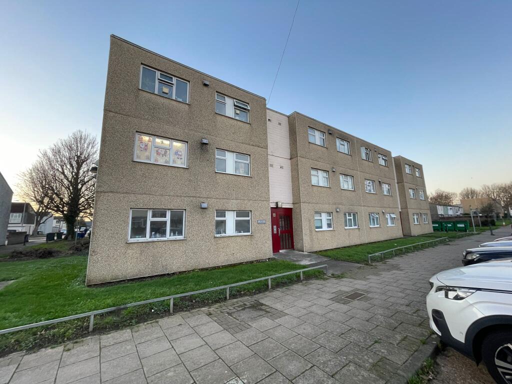 1 bedroom flat for sale in 109 Celandine Close, South Ockendon, Essex ...