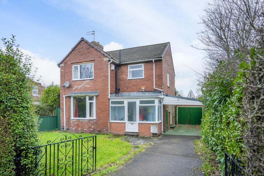 3 bedroom detached house for sale in Grange Lane, Acomb, York, YO26