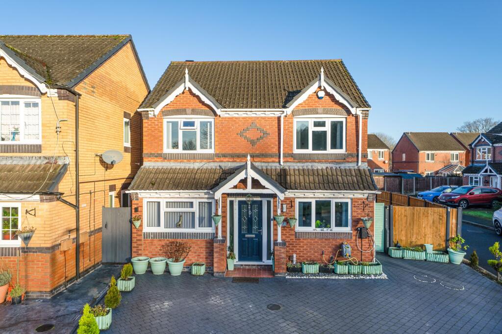4 bedroom detached house for sale in Lhen Close, Muxton, TF2