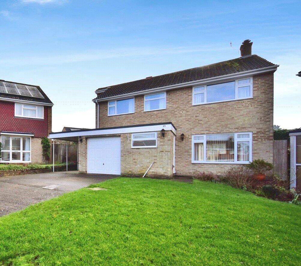 4 bedroom detached house for sale in Sevington Park, Maidstone, Kent, ME15