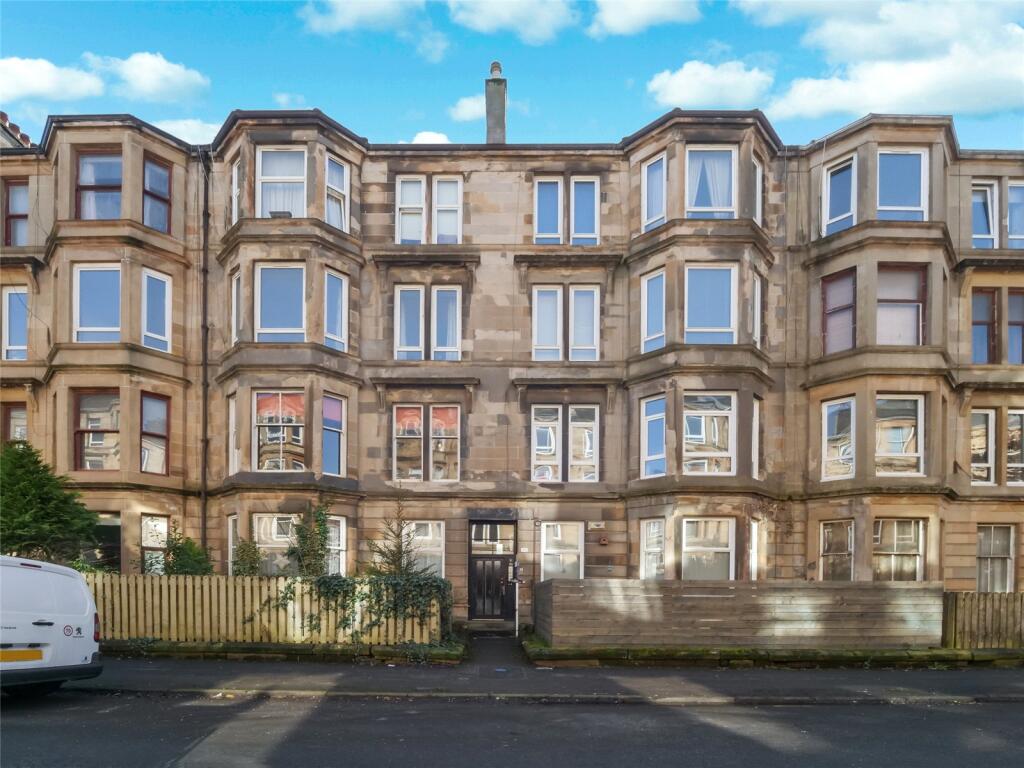 2 bedroom flat for sale in Finlay Drive, Dennistoun, Glasgow City, G31