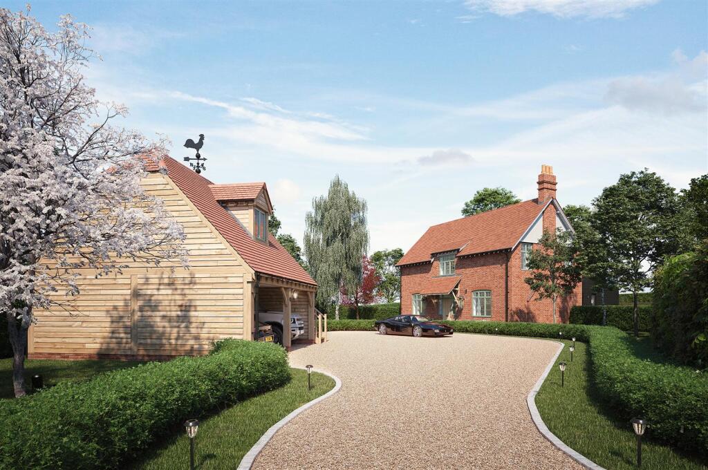 4 bedroom detached house for sale in Cowley, Exeter, EX5