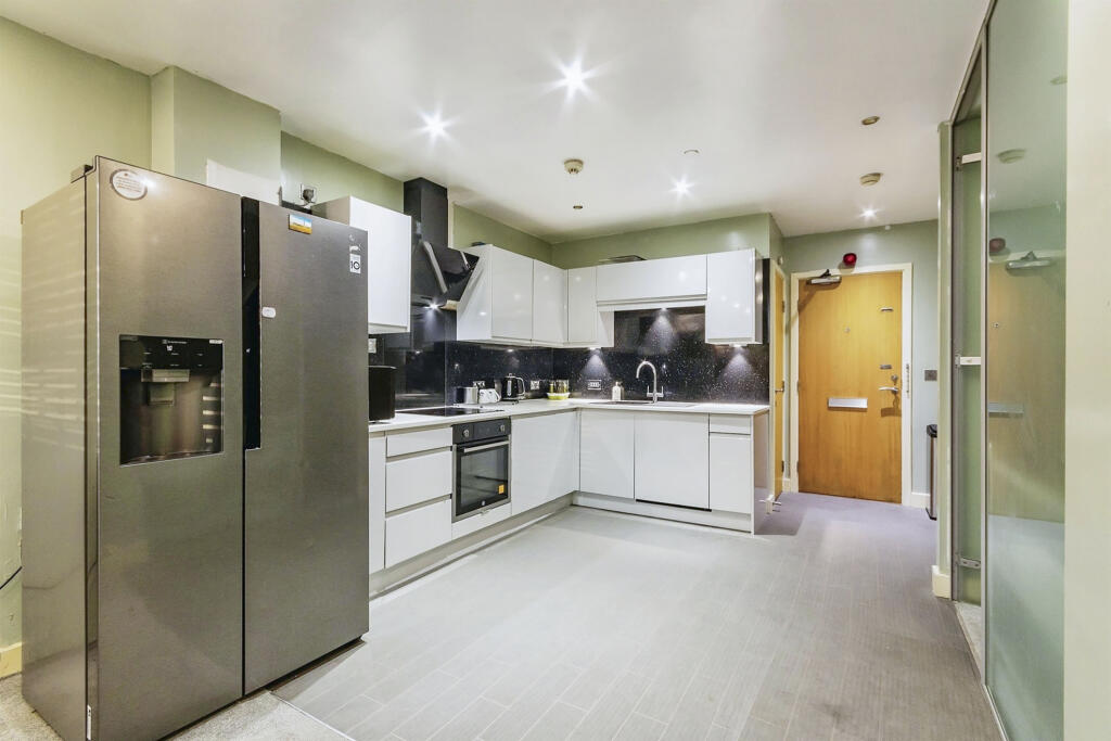 2 bedroom apartment for sale in Broad Street, Nottingham, NG1