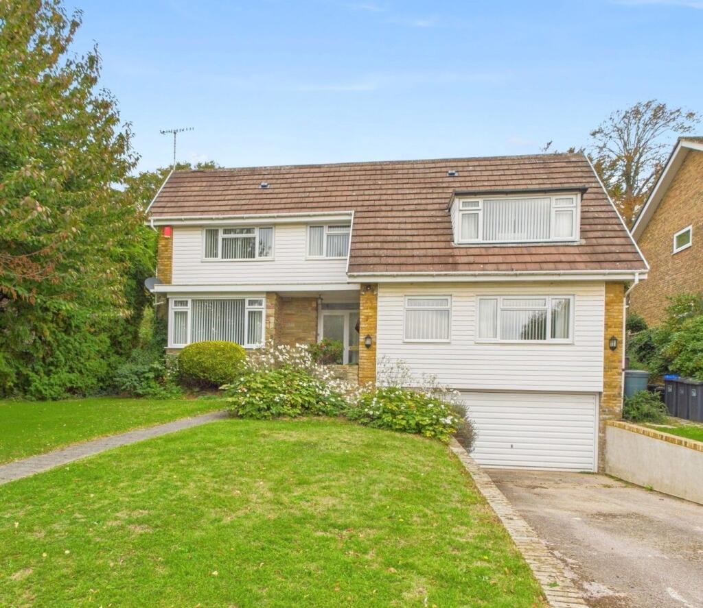 4 bedroom detached house for sale in Longlands Spinney, Worthing BN14 ...