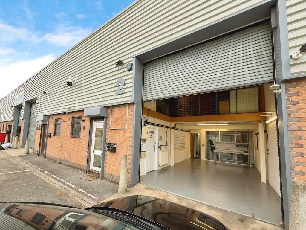 Warehouse to lease in 2 Parkside Centre, Potters Way, Southend-on-Sea ...