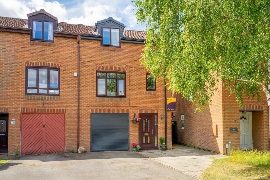 4 bedroom semi-detached house for sale in Ebsay Drive, York, YO30