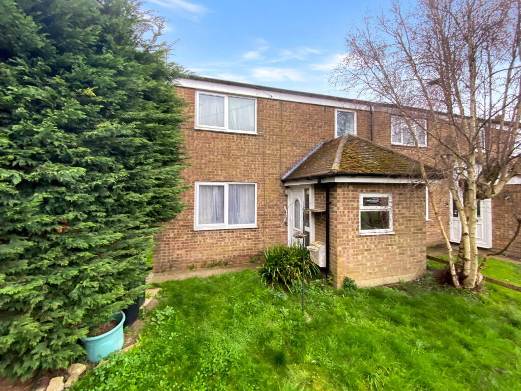 3 bedroom end of terrace house for sale in Bentley Road, Willesborough ...