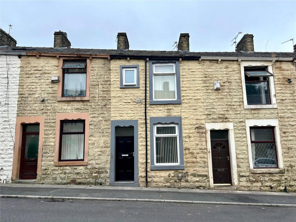 3 bedroom terraced house for rent in Elizabeth Street, Accrington ...