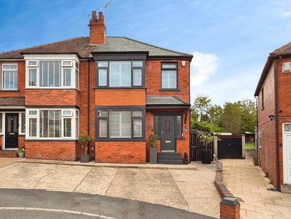 3 bedroom house for sale in Fawcett Avenue, Leeds, LS12