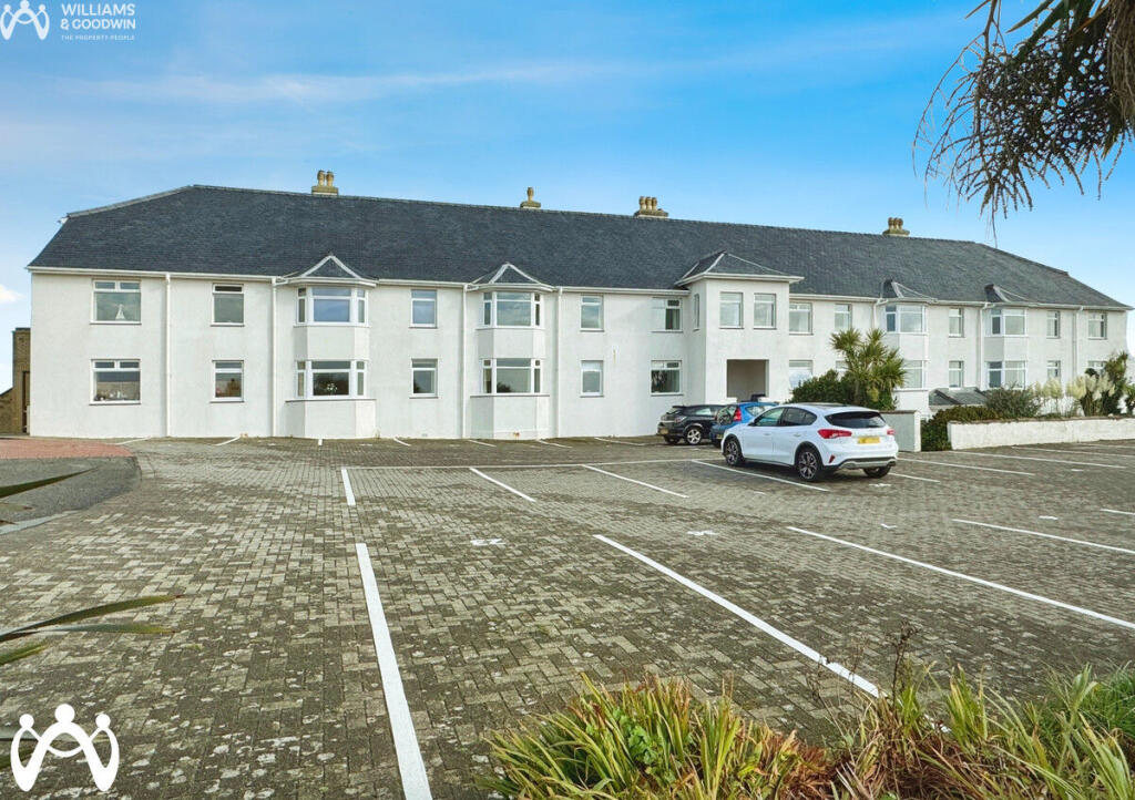 2 bedroom apartment for sale in Lon Isallt, Trearddur Bay, LL65