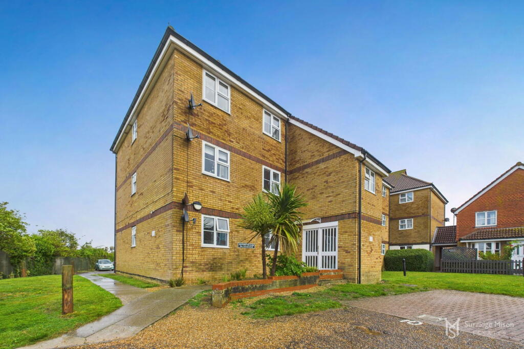 1 bedroom flat for sale in Southampton Close, Eastbourne, East Sussex, BN23