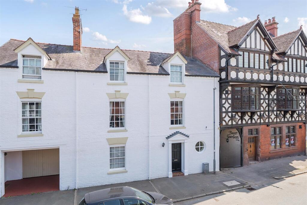 5 bedroom house for sale in High Street, Overton on Dee., LL13
