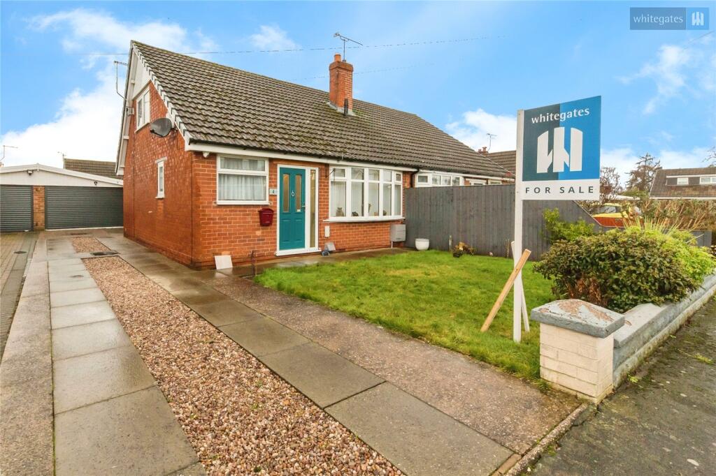 2 bedroom bungalow for sale in Balfour Close, Haslington, Crewe ...