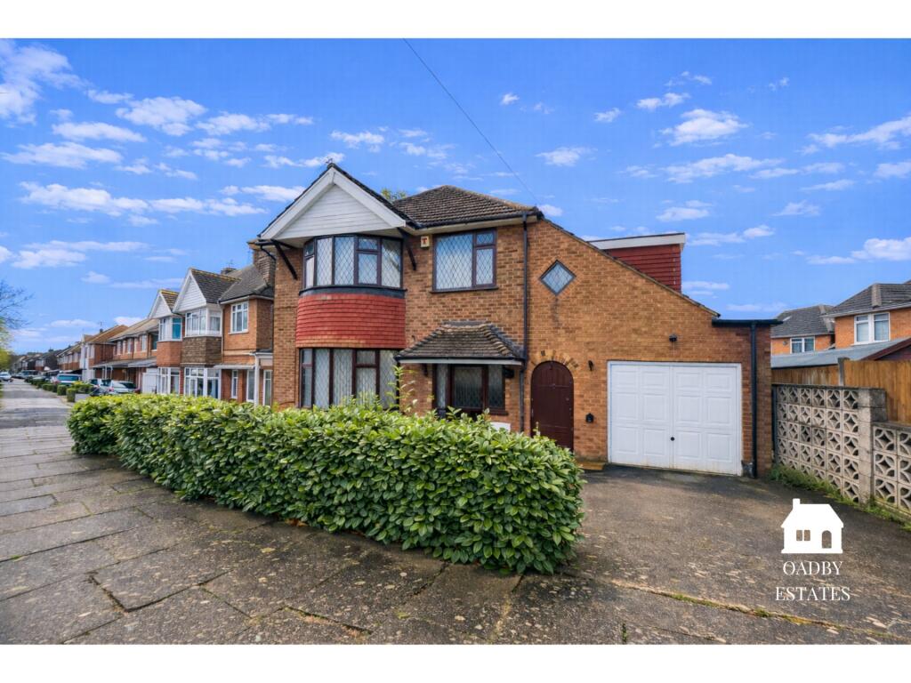 4 bedroom detached house for sale in Fulbeck Avenue, Evington, LE5