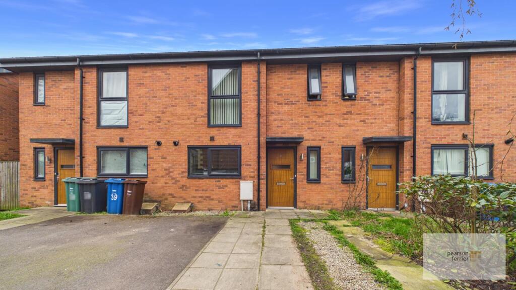 2 bedroom terraced house for sale in Kershaw Street, Bury, BL9