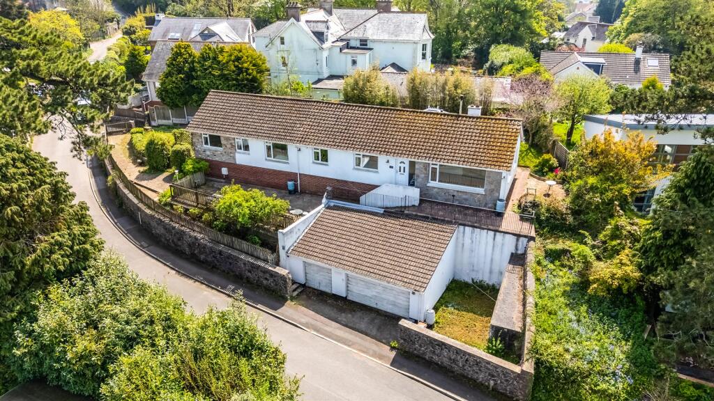 4 bedroom detached house for sale in Jubilee Road, Totnes, TQ9