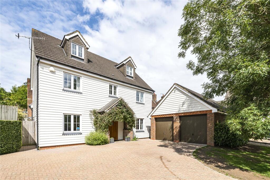 5 bedroom detached house for sale in Walhatch Close, Forest Row, East ...