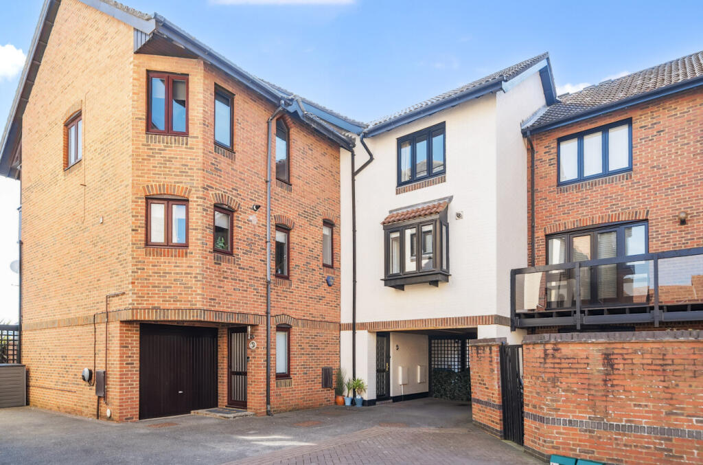 3 bedroom terraced house for sale in Channel Way, Ocean Village ...