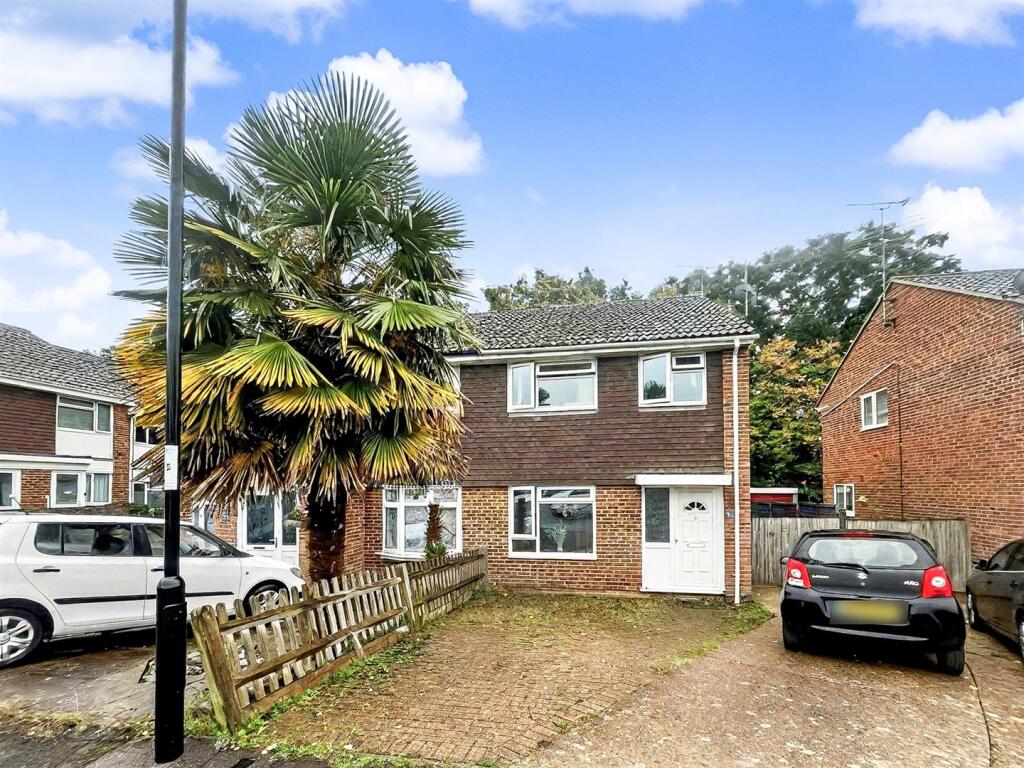 3 bedroom semi-detached house for sale in Sawyers Close, Burgess Hill, RH15
