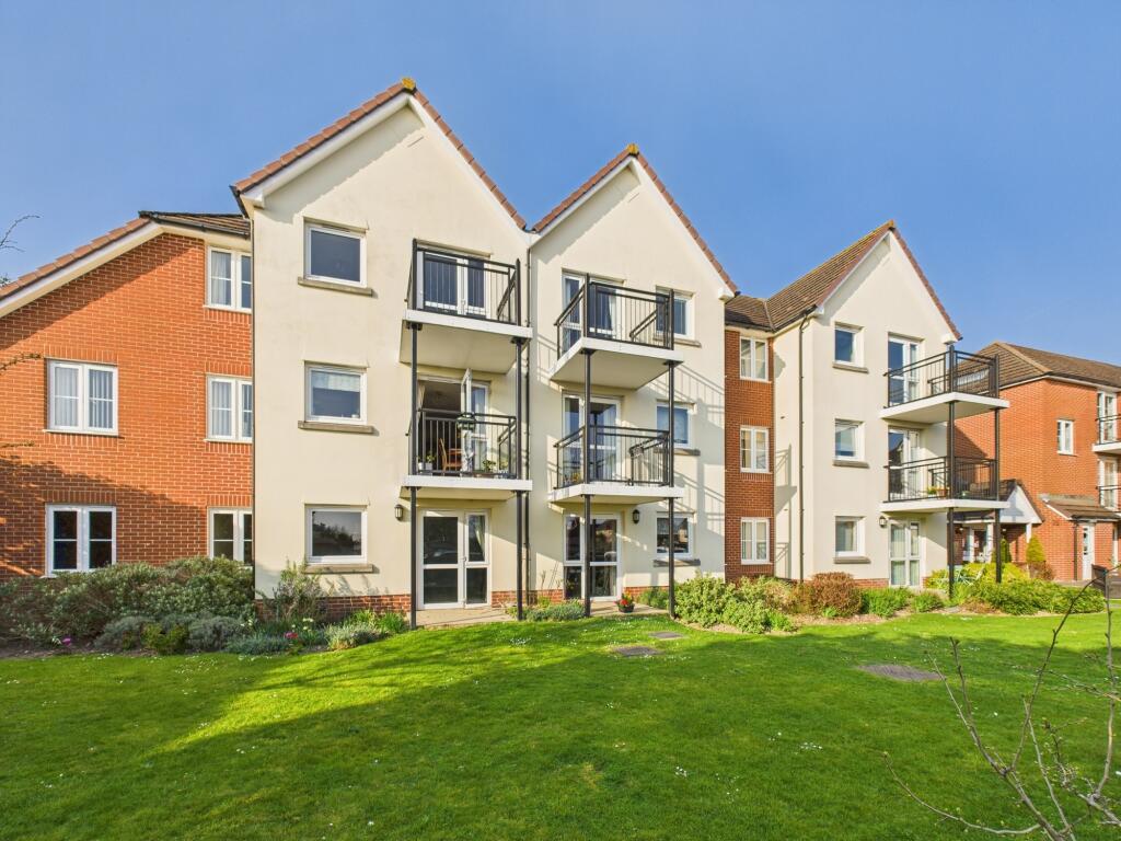 1 bedroom retirement property for sale in Havant Road, Cosham ...