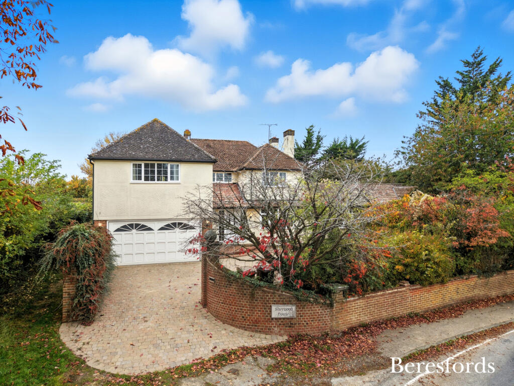 4 bedroom detached house for sale in Vicarage Road, Roxwell, CM1