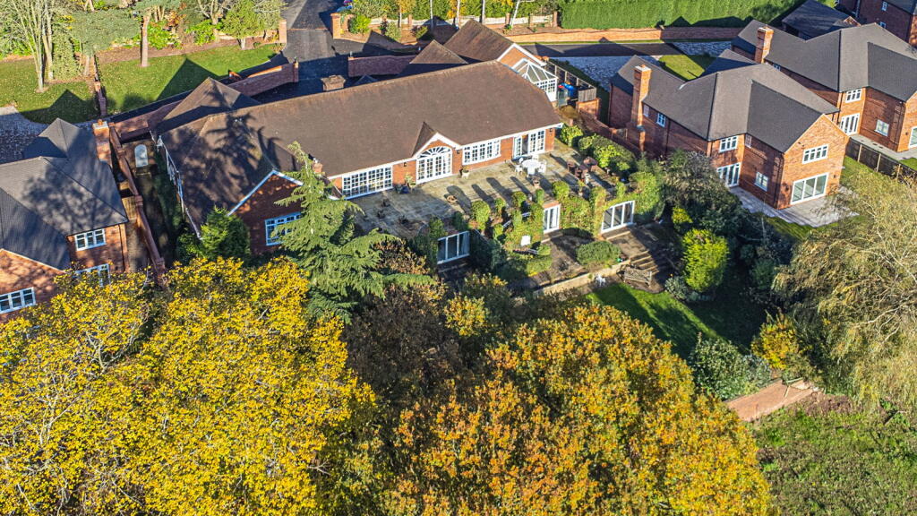 6 bedroom detached house for sale in Shenstone Moss, St Johns Drive ...