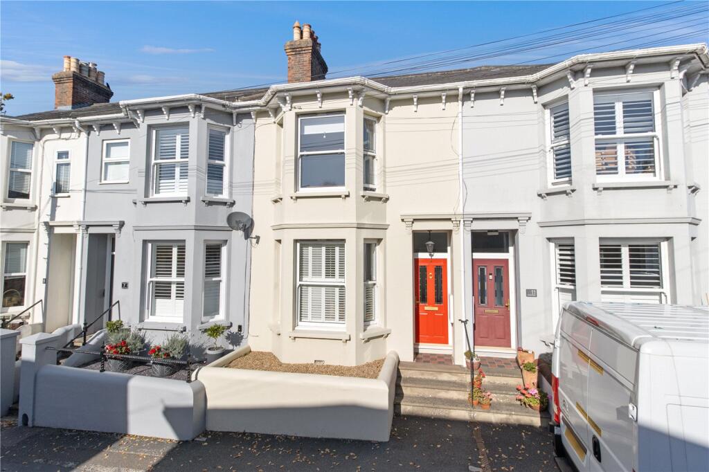2 bedroom terraced house for sale in Framfield Road, Uckfield, East ...