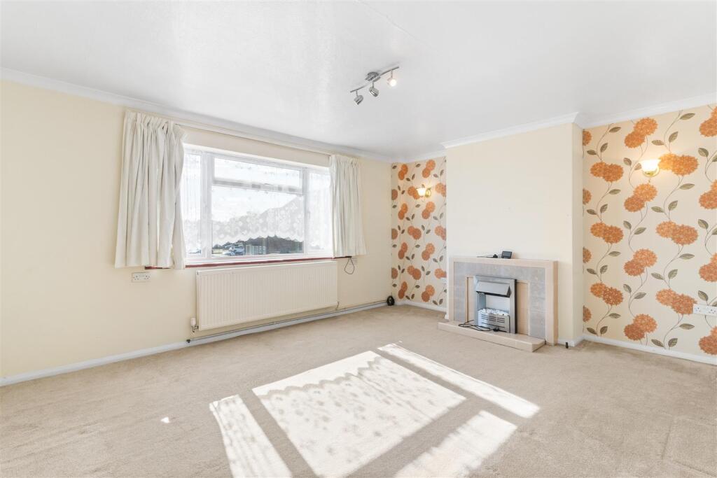 2 bedroom flat for sale in Willingdon Court, The Triangle, Lower ...