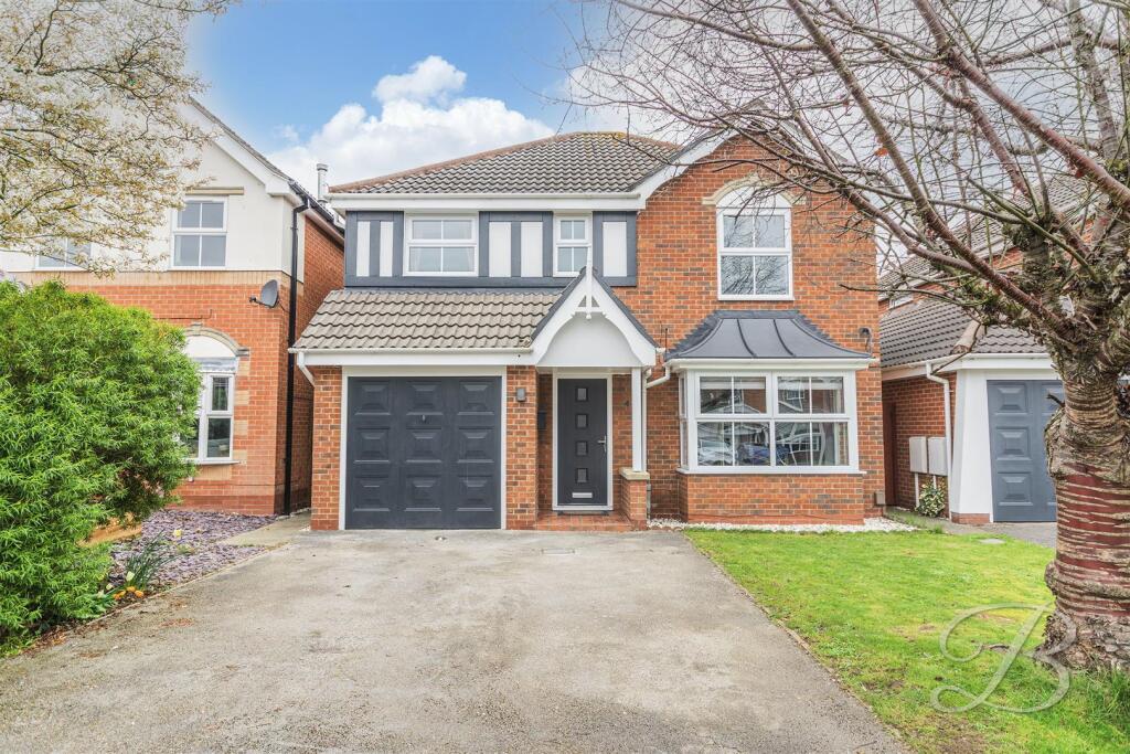 4 bedroom detached house for sale in Studland Close, Mansfield ...