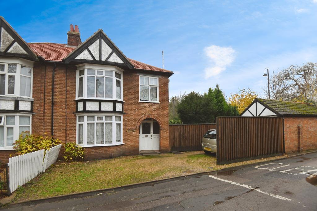 4 bedroom semi-detached house for sale in Kings Walk, Wisbech, PE13 1HR ...