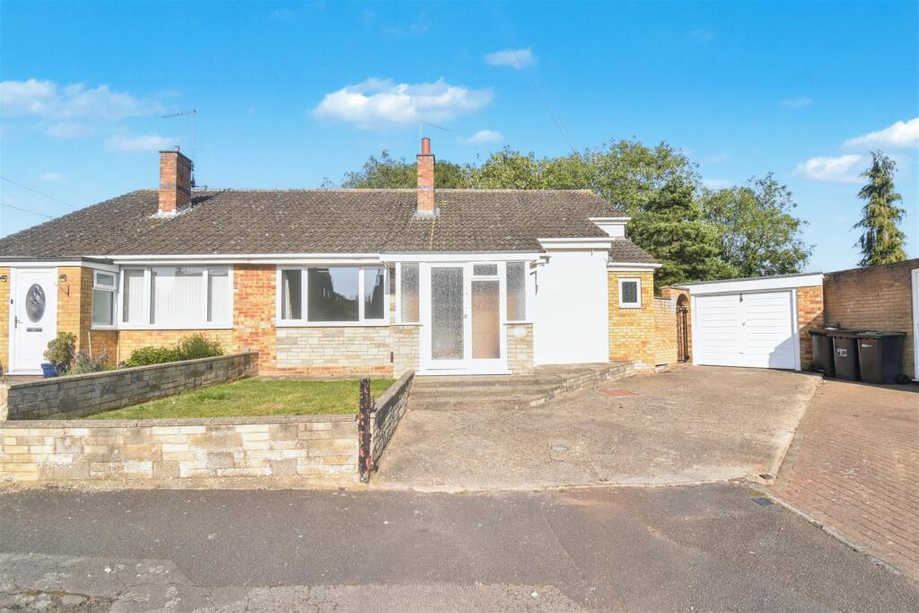 2 bedroom semi-detached bungalow for sale in Nevis Close, Corby, NN17 ...