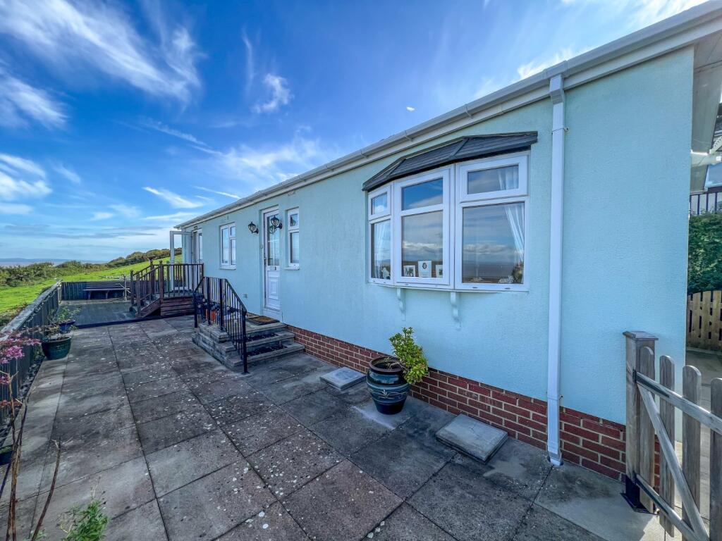 2 bedroom detached house for sale in Two Acres Park, Walton Bay ...