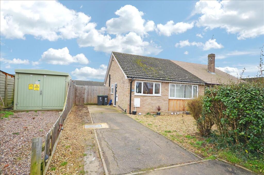 2 bedroom semi-detached bungalow for sale in Webb Road, Raunds ...