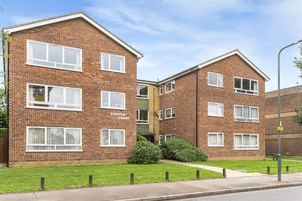 2 bedroom flat for sale in Stanton Court, Longlands Road, Sidcup, DA15 ...