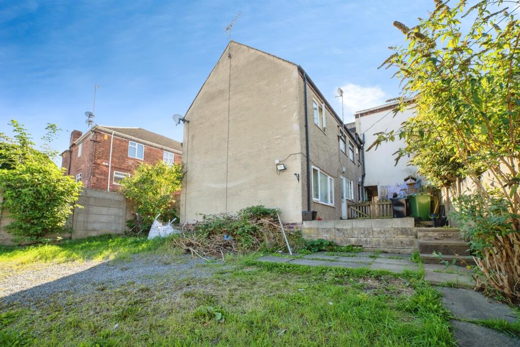 2 bedroom end of terrace house for sale in High Street, Heanor, DE75