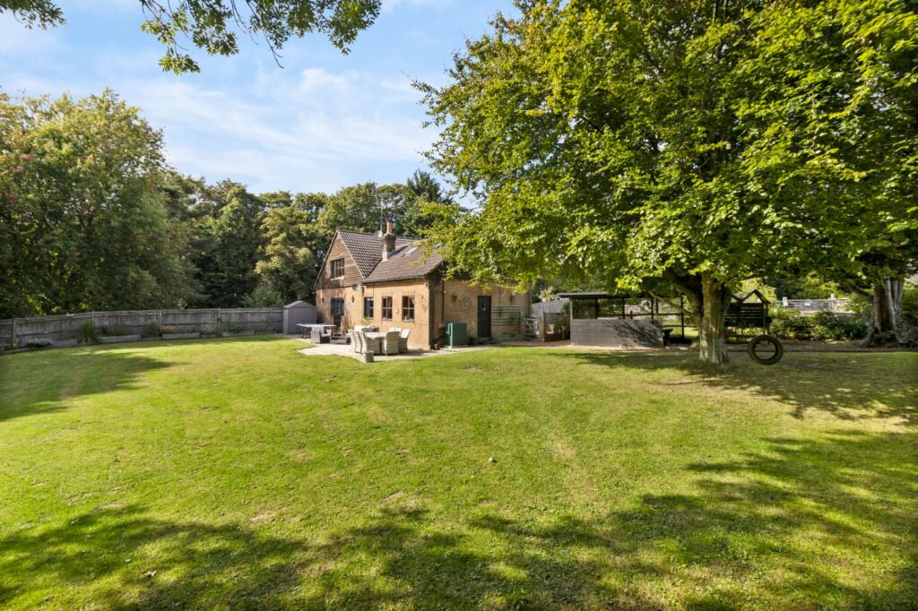 5 bedroom detached house for sale in Lewes Road, Framfield, Uckfield ...
