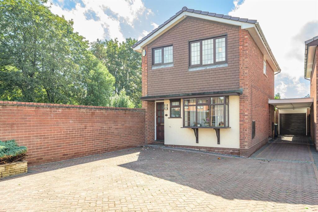 4 bedroom detached house for sale in Water Street, Kingswinford, DY6 ...