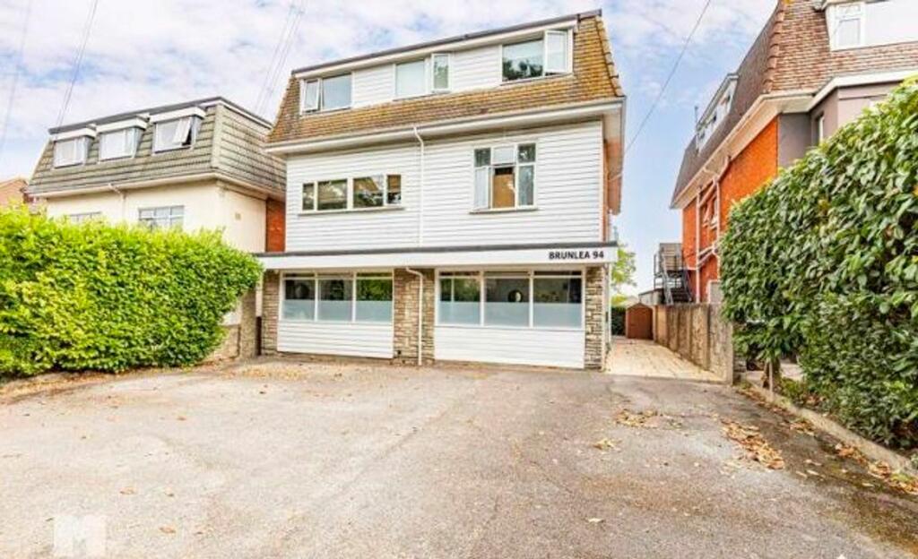 1 bedroom flat for sale in Southbourne Road, Bournemouth, BH6