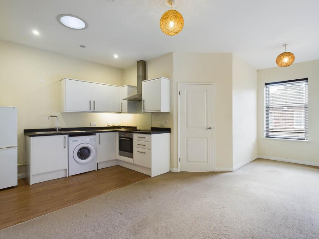 1 bedroom apartment for sale in Frogmore Street, Tring, HP23
