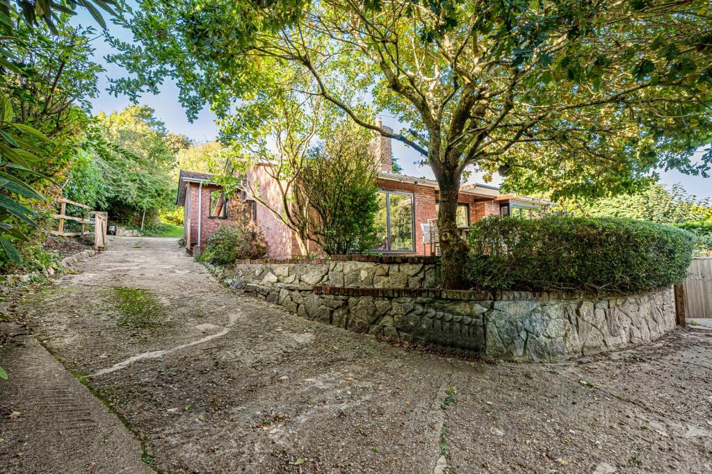 5 bedroom bungalow for sale in Medstead Road, Beech, Alton, Hampshire, GU34