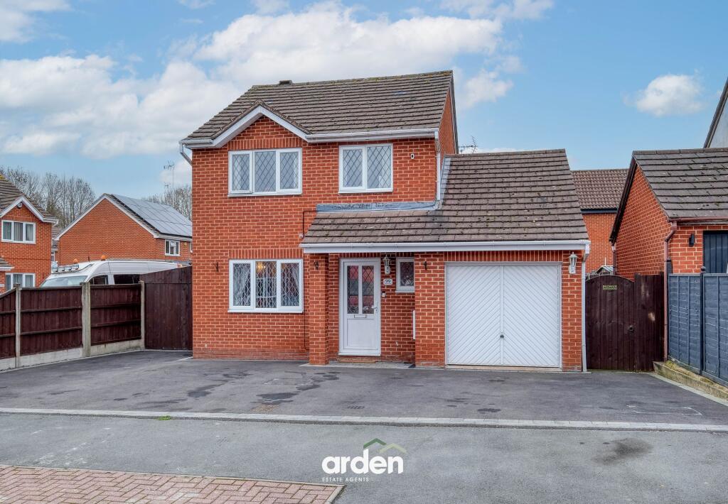 3 bedroom detached house for sale in Foxcote Close, Redditch, B98