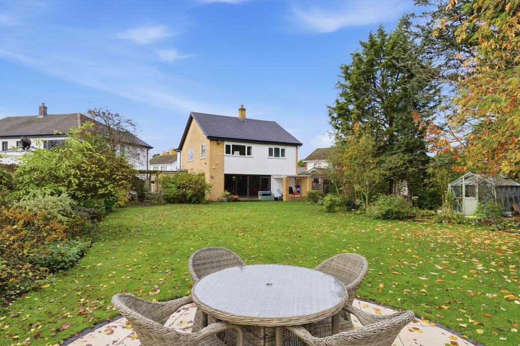 4 bedroom detached house for sale in Fir Tree Avenue, Knutsford, WA16