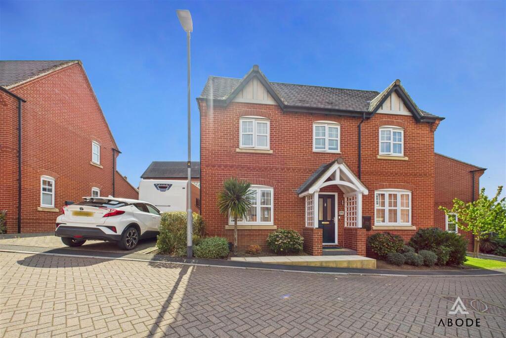 4 bedroom detached house for sale in Argonaut Avenue, Castle Donington ...