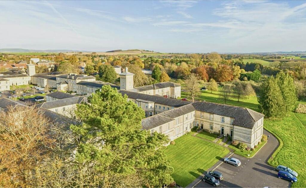 3 bedroom town house for sale in Bowes Court, Thomas Wyatt Road ...